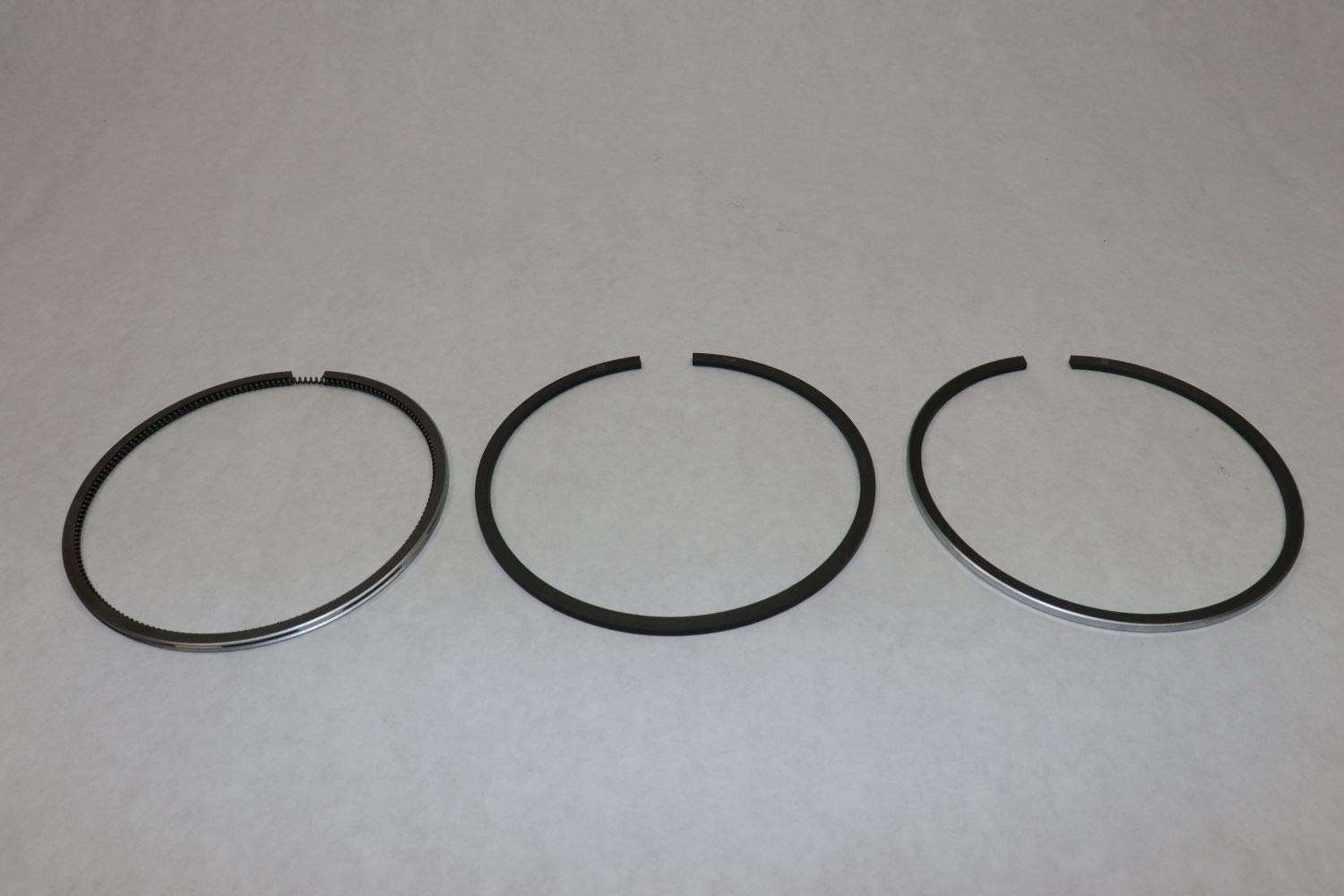 Amazon.com: Fits John Deere 4.276, 6.414, 6068 Piston Rings New RE66820 ...