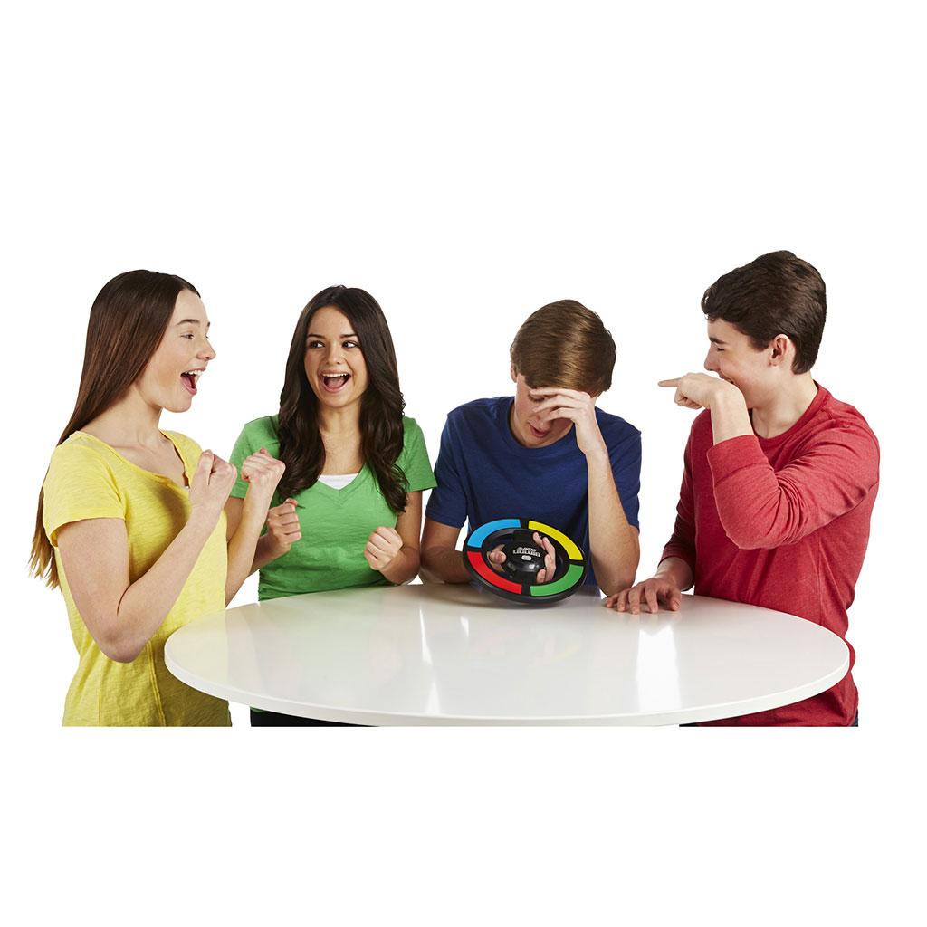 Hasbro Simon Swipe Game : Amazon.co.uk: Toys & Games