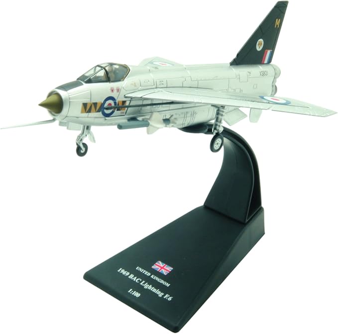 BAC Lightning diecast 1:100 fighter model (Amercom SL-50): Amazon.co.uk ...