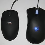 AmazonBasics 3-Button USB Wired Mouse Black