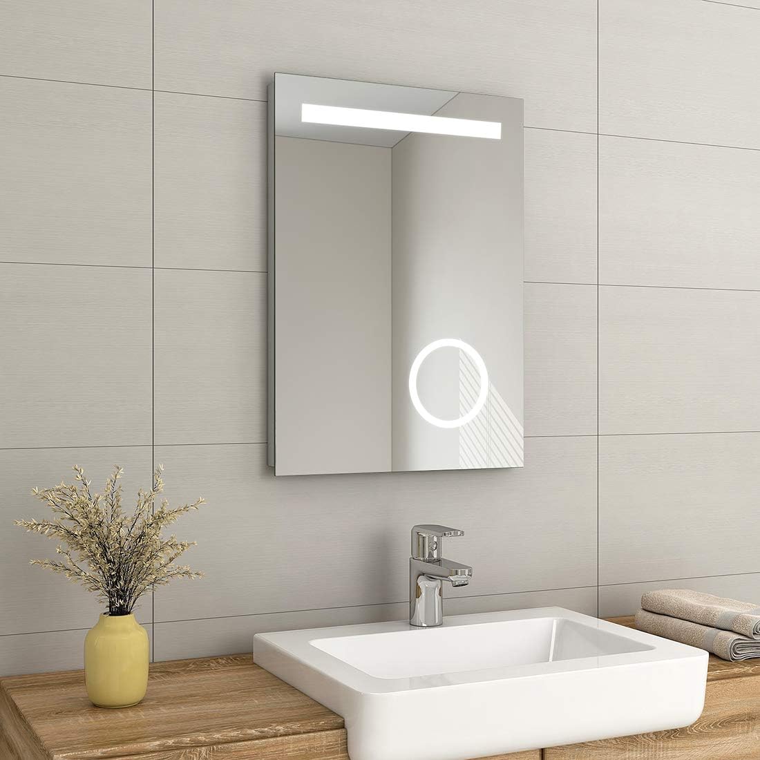 EMKE 500 x 700mm Illuminated LED Bathroom Mirror LED Mirrors Light with ...