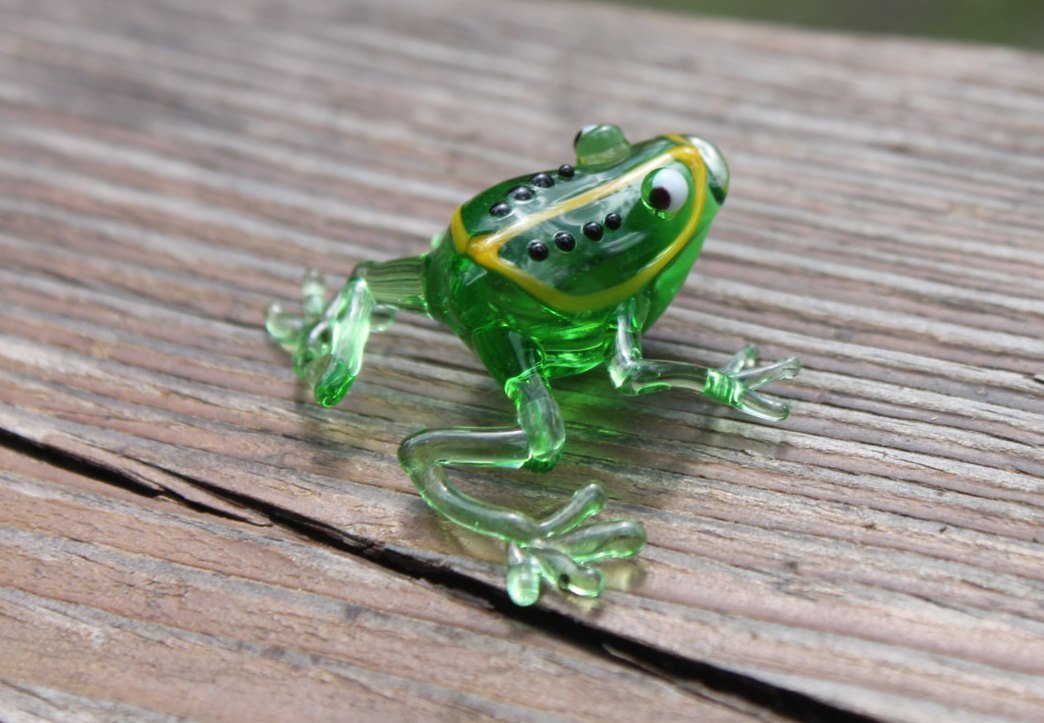 Amazon.com: Blown Glass Frog Sculpture poison dart frog Figurine murano ...