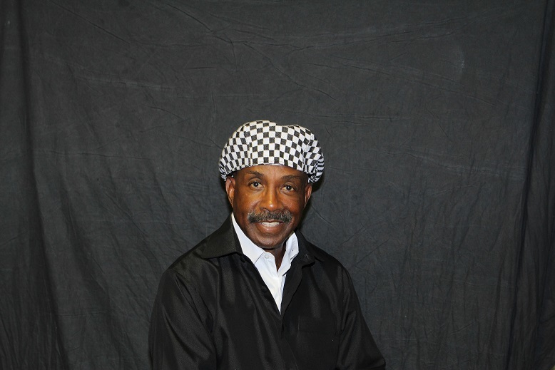 From Pawns to Kings!: Brown, Eugene, Price-Bey, Marco: 9781622176649 ...