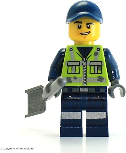 Amazon.com: LEGO The Movie Minifigure - Garbage Man Dan (70805): Toys ...