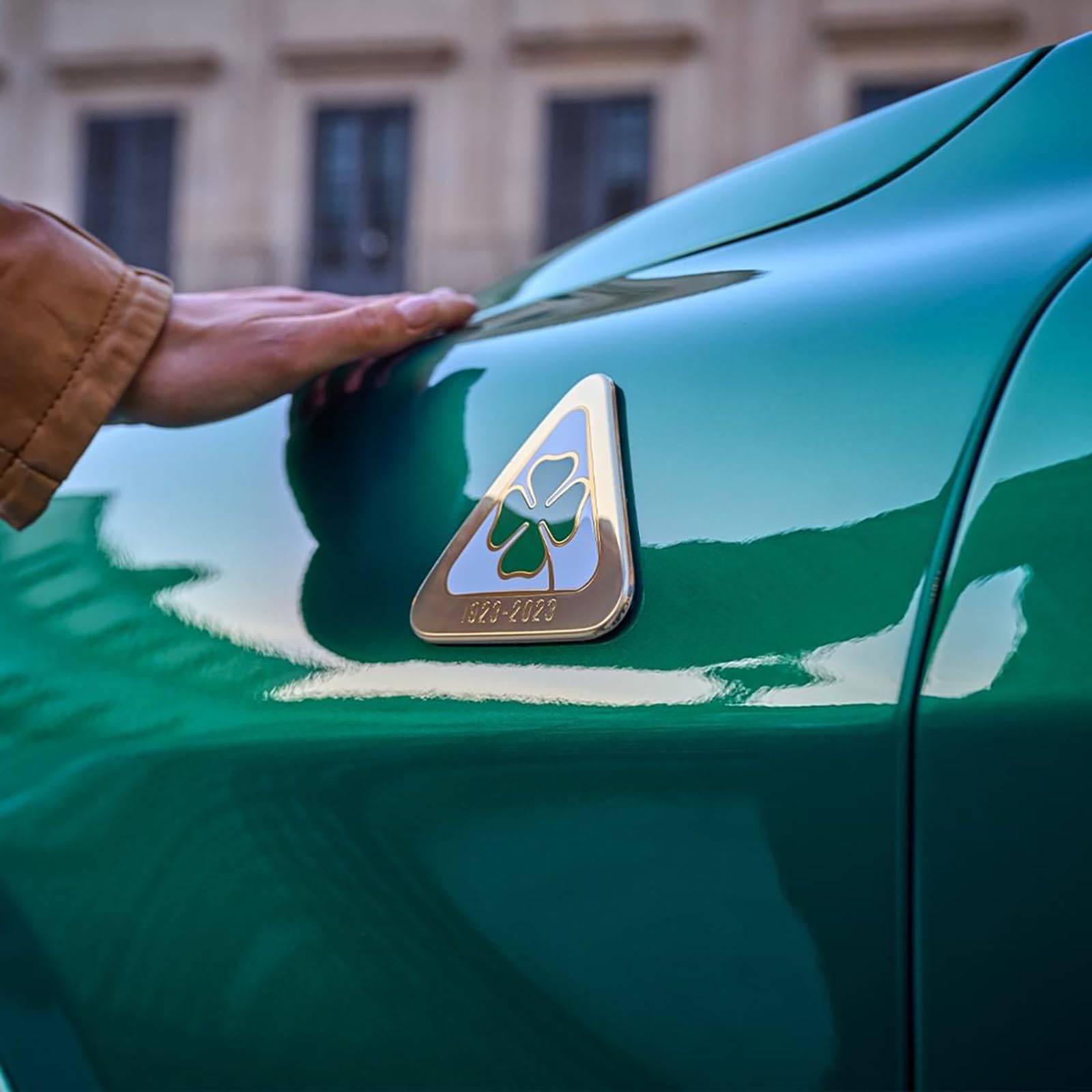 Mua 3D Sticker Compatible with Alfa Romeo 100th Anniversary Four-Leaf ...