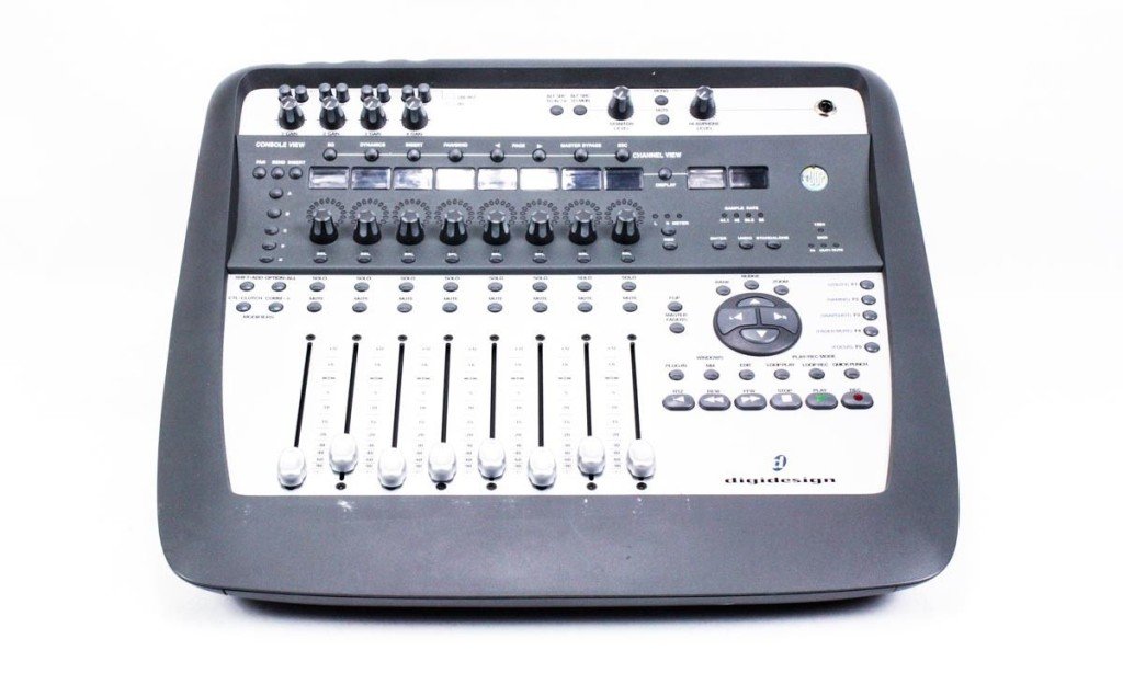 Mua Digidesign Digi 002 Firewire Music Production System trên Amazon Mỹ ...