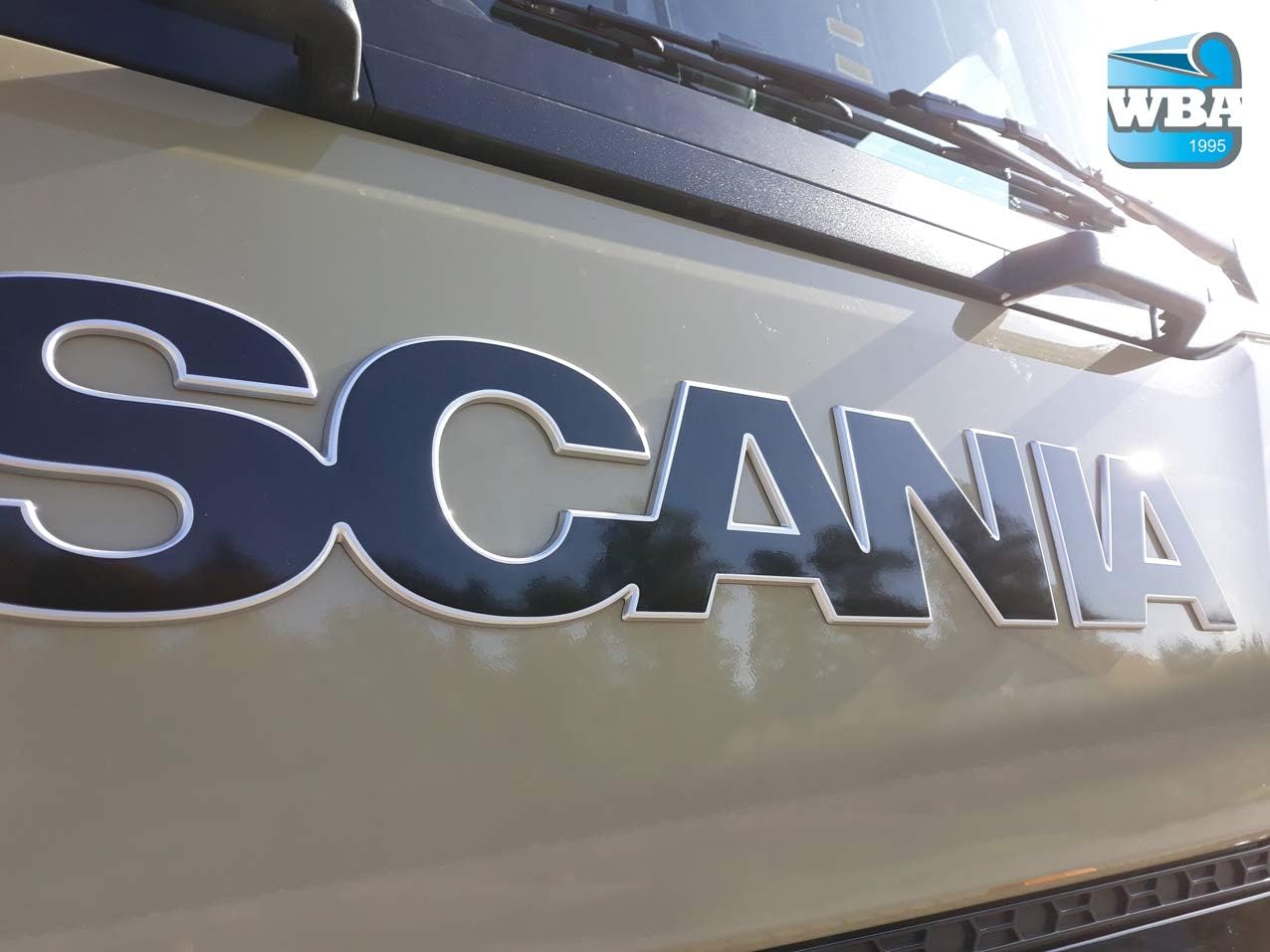 W.B.A. Aufkleber passend für Scania Emblem der Serie S und R ab Bj ...