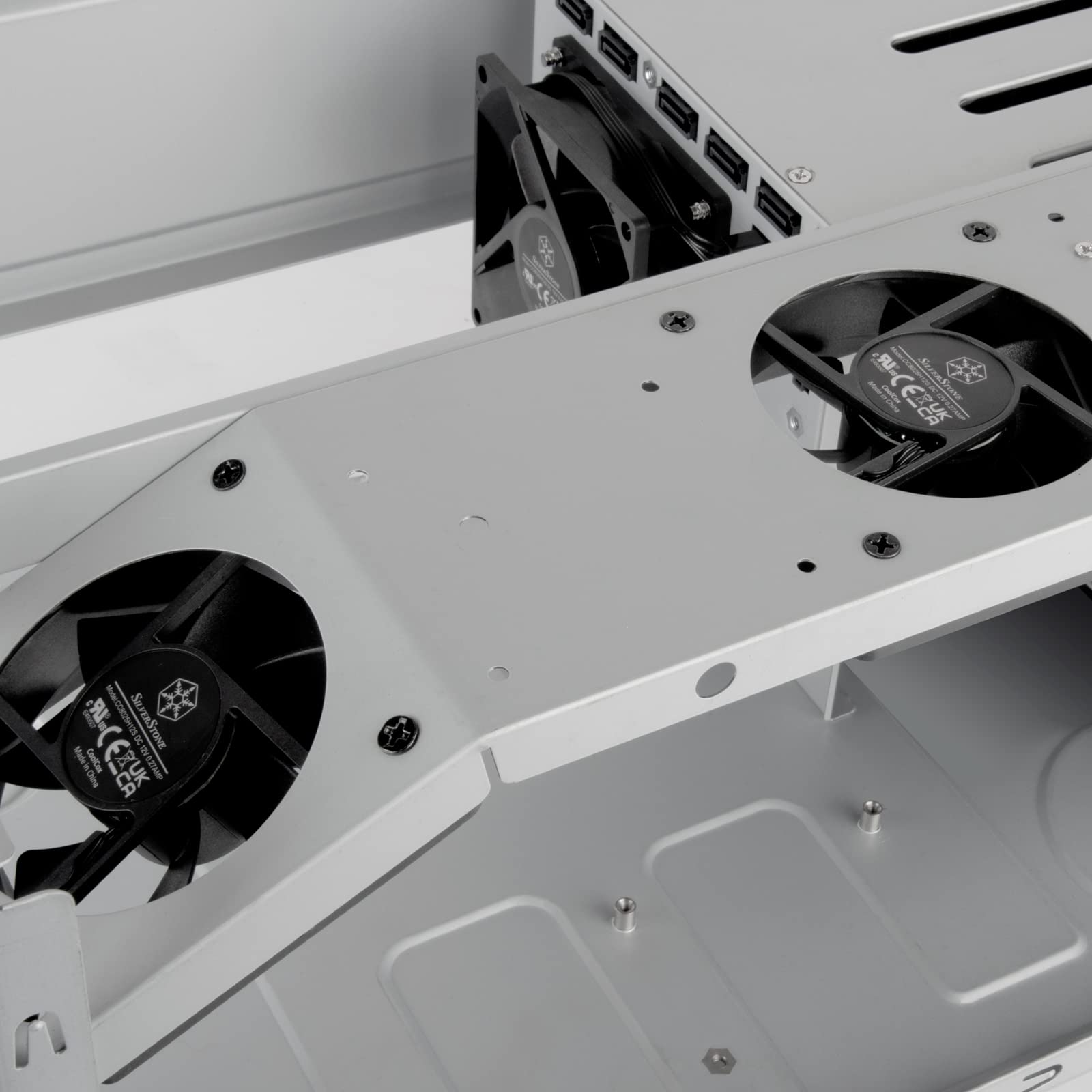 Mua SilverStone Technology CS351 5-Bay SAS-12G / SATA-6G hot-swappable ...