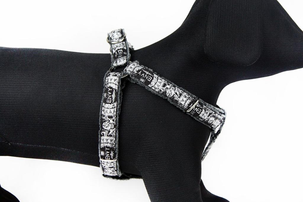 Nipper & Chipper Envy Hippy Dog Harness, Large, Black : Amazon.co.uk ...