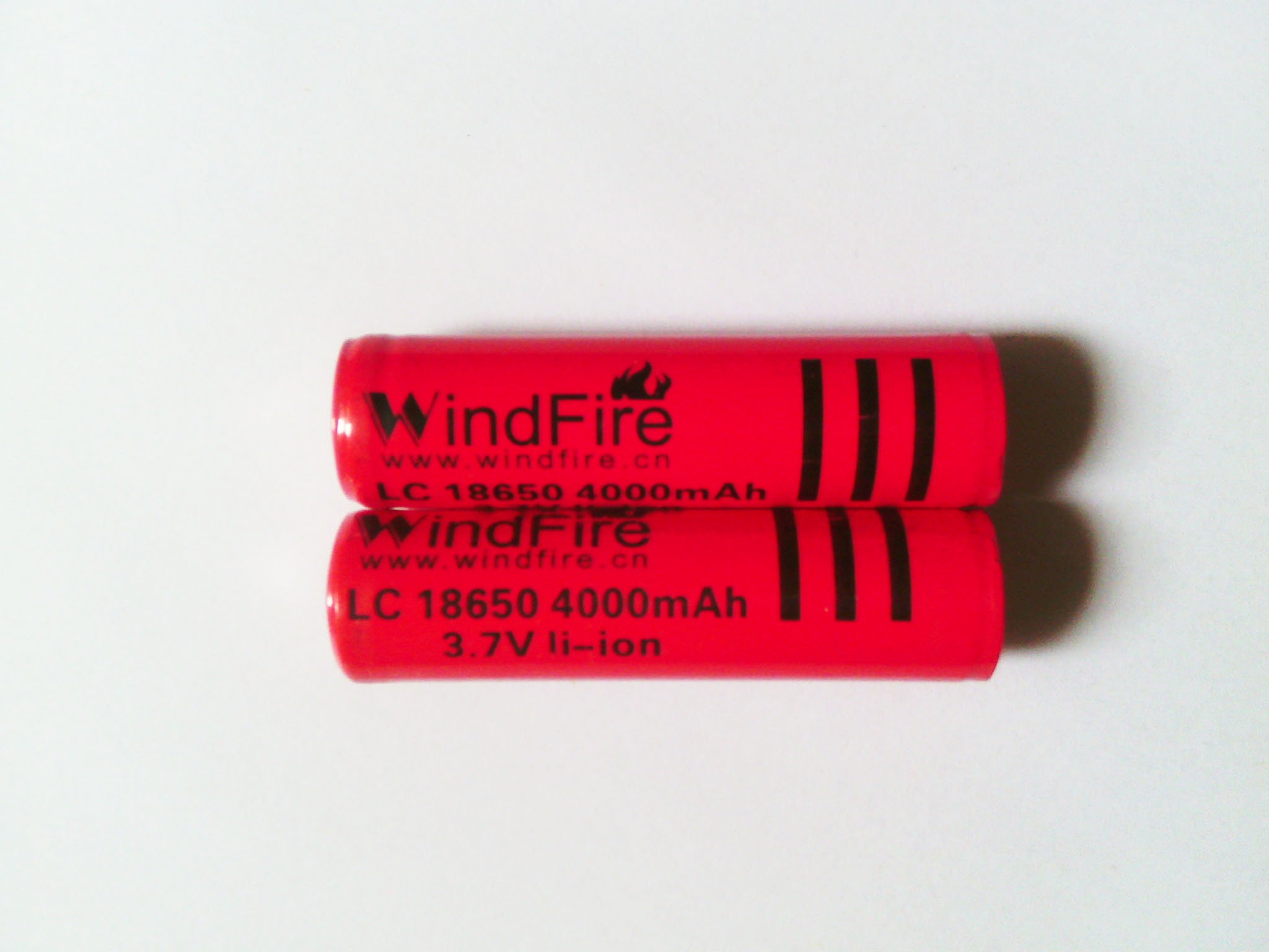WindFire 2X 18650 4000mAh 3.7V Rechargeable Li-Ion Battery + 18650 ...