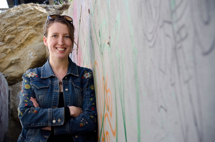 Iron Hearted Violet: Kelly Barnhill, Iacopo Bruno: 9780316056731 ...