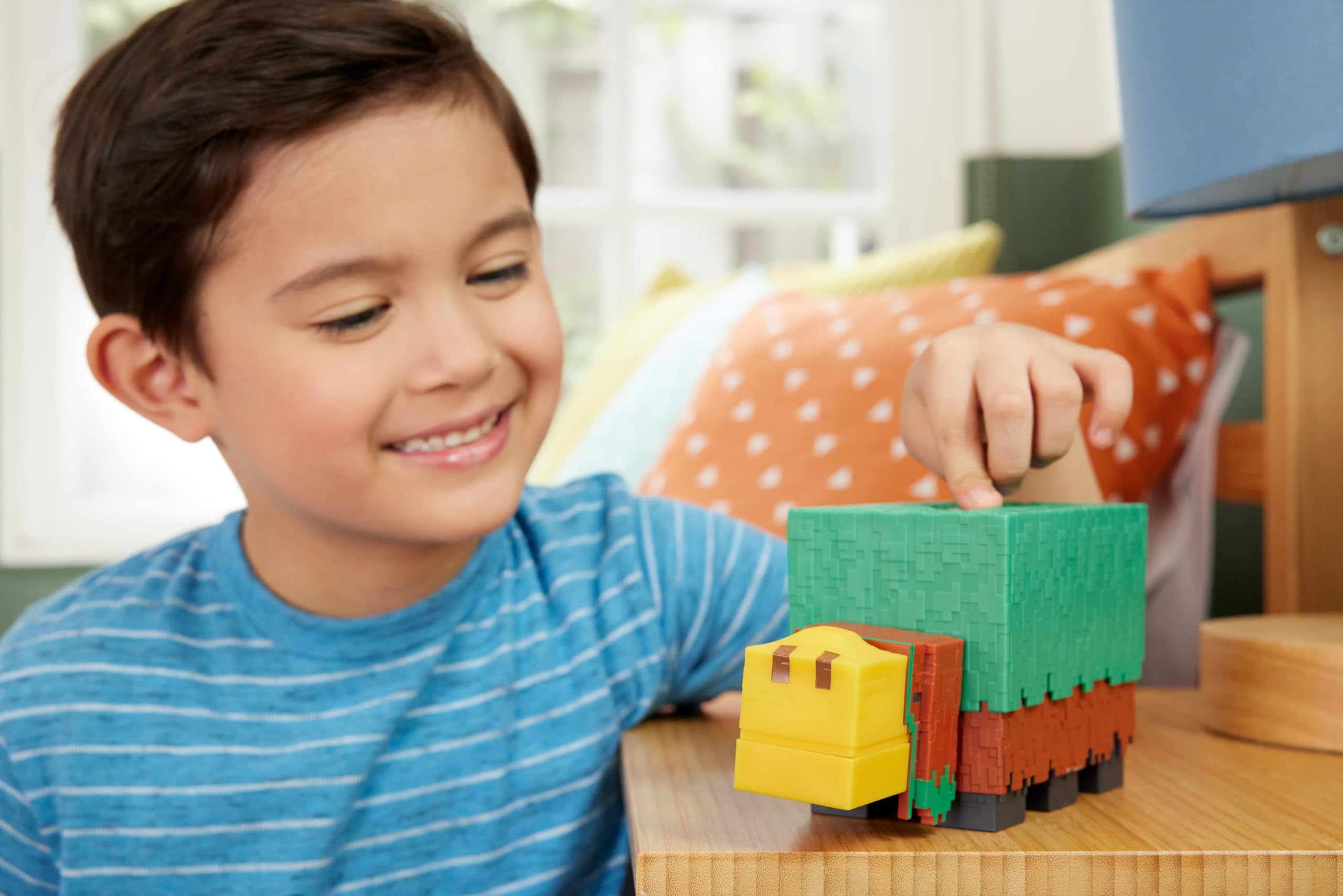 Mua Mattel Minecraft Sniffer Action Figure, 3.25-inch Scale with Game ...