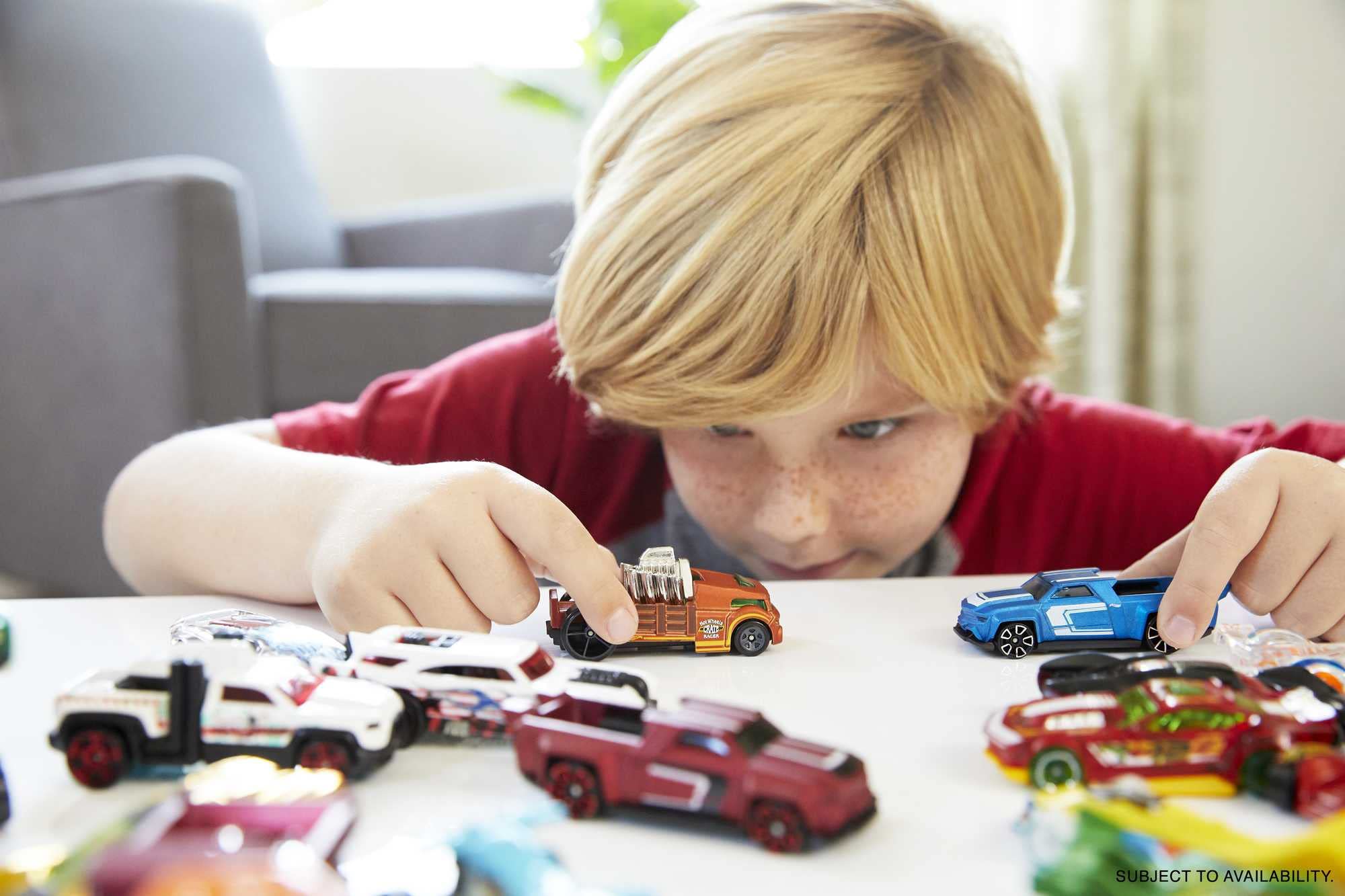 Mua Toy Cars or Trucks 5-Pack Bundle, 3-Themed Sets of 5 1:64 Scale Die ...