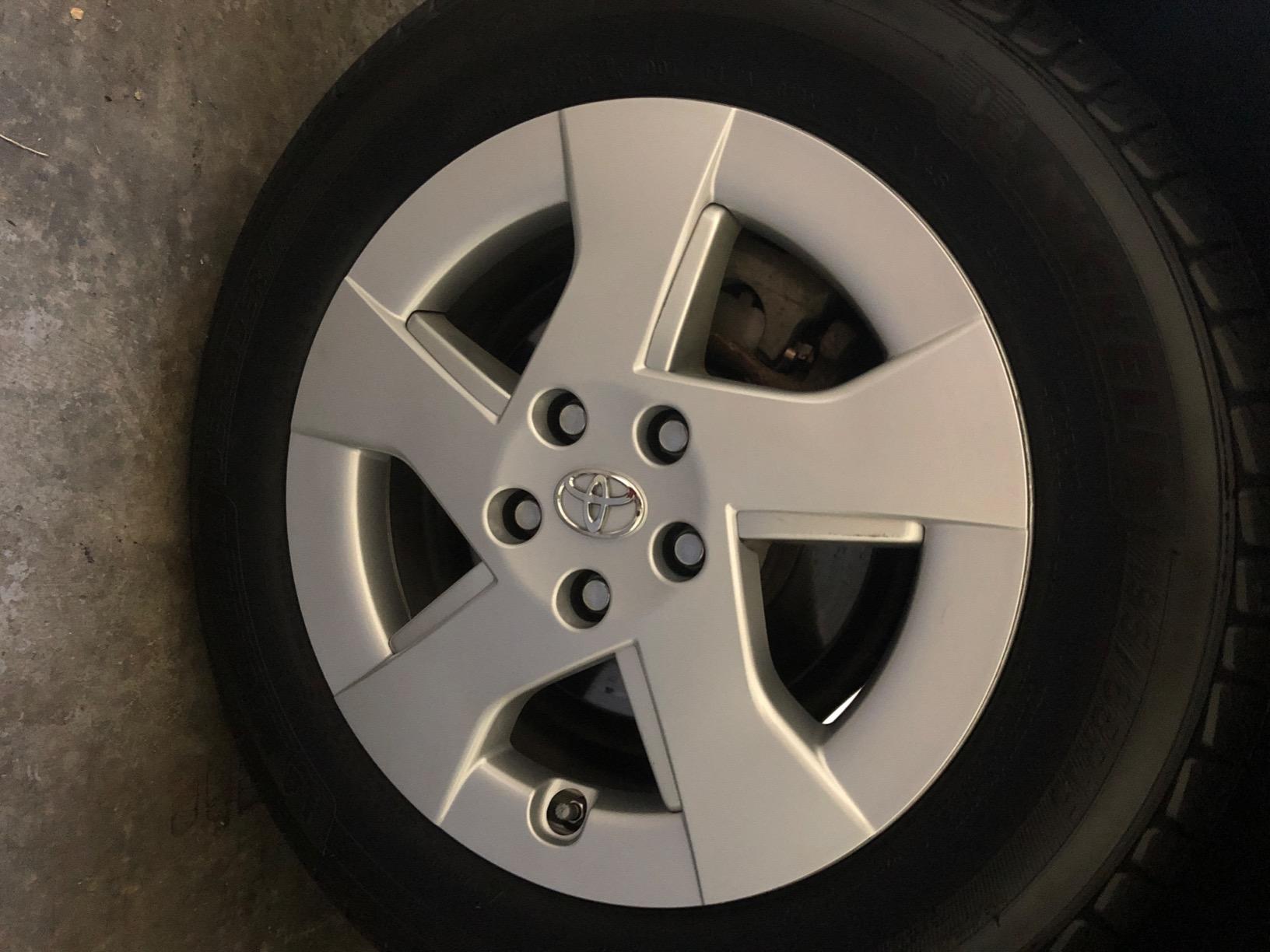 $15/mo - Finance Toyota Genuine Parts 42602-47110 Hubcap | Buy Now, Pay ...