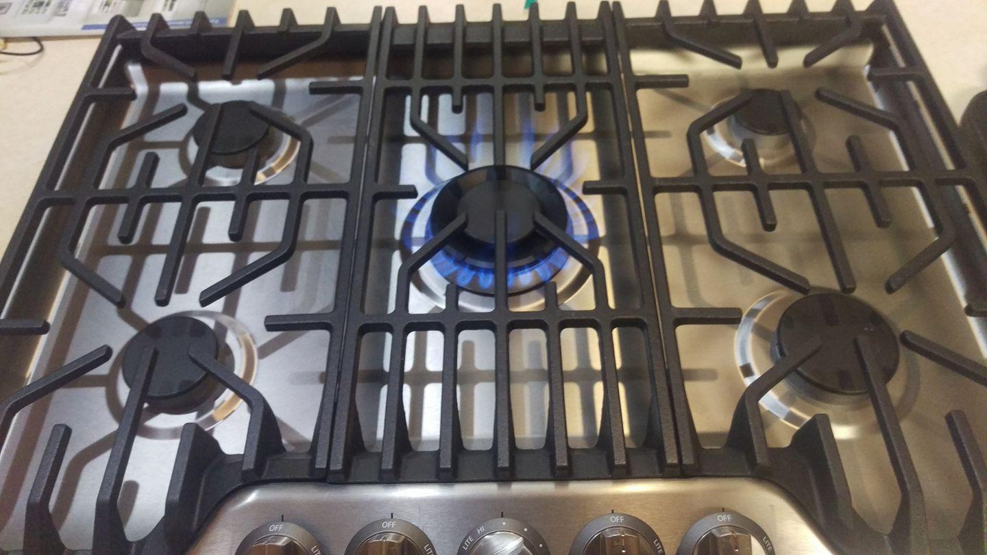 $68/mo - Finance FRIGIDAIRE Professional 30-Inch Gas Cooktop, Stainless ...