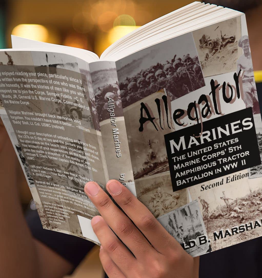 Mua Alligator Marines, the United States Marine Corps' 5th Amphibious ...