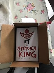 It: Stephen King: 9780670813025: Amazon.com: Books