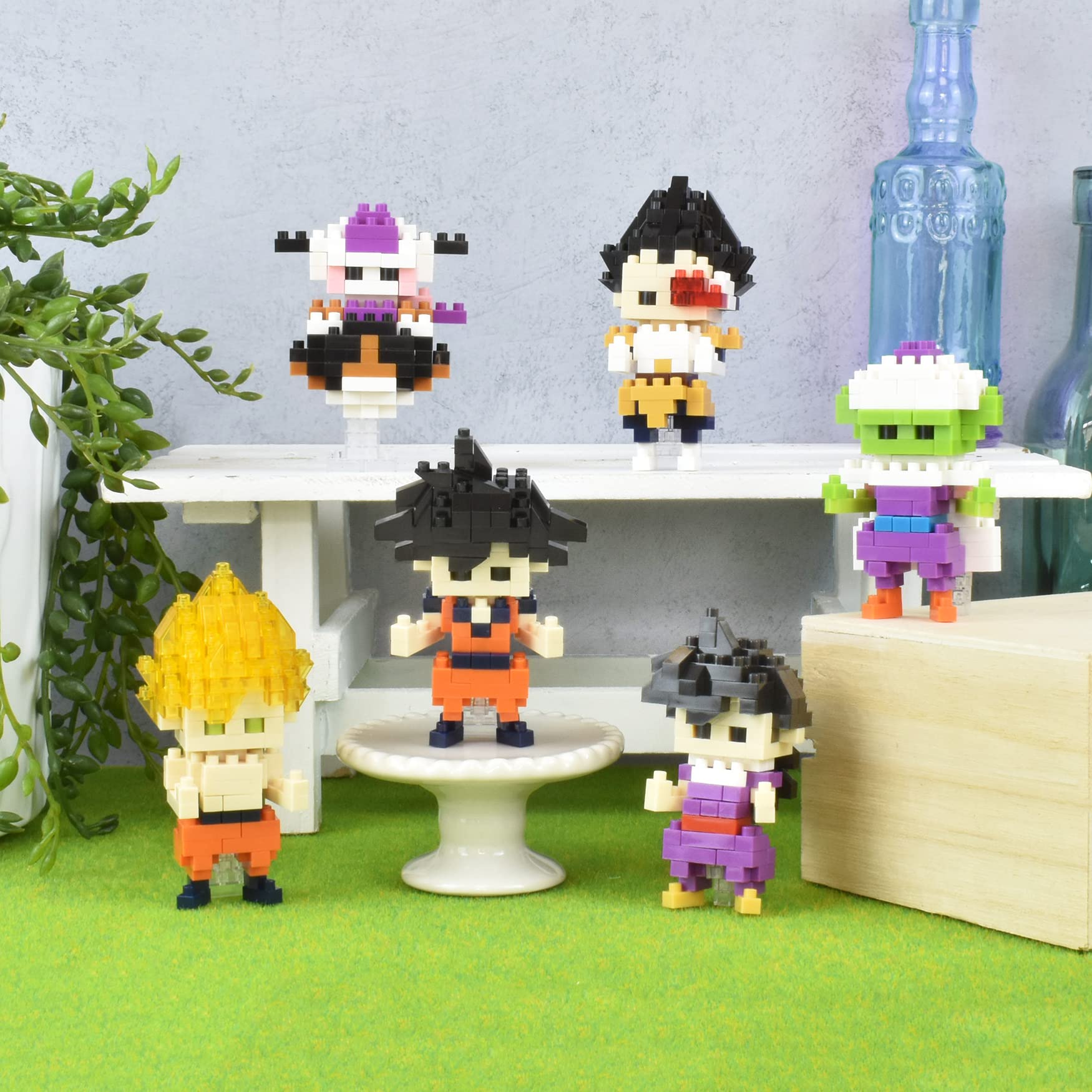 nanoblock - Dragon Ball Z - Son Goku, kit de construcción de la serie de colección de pers