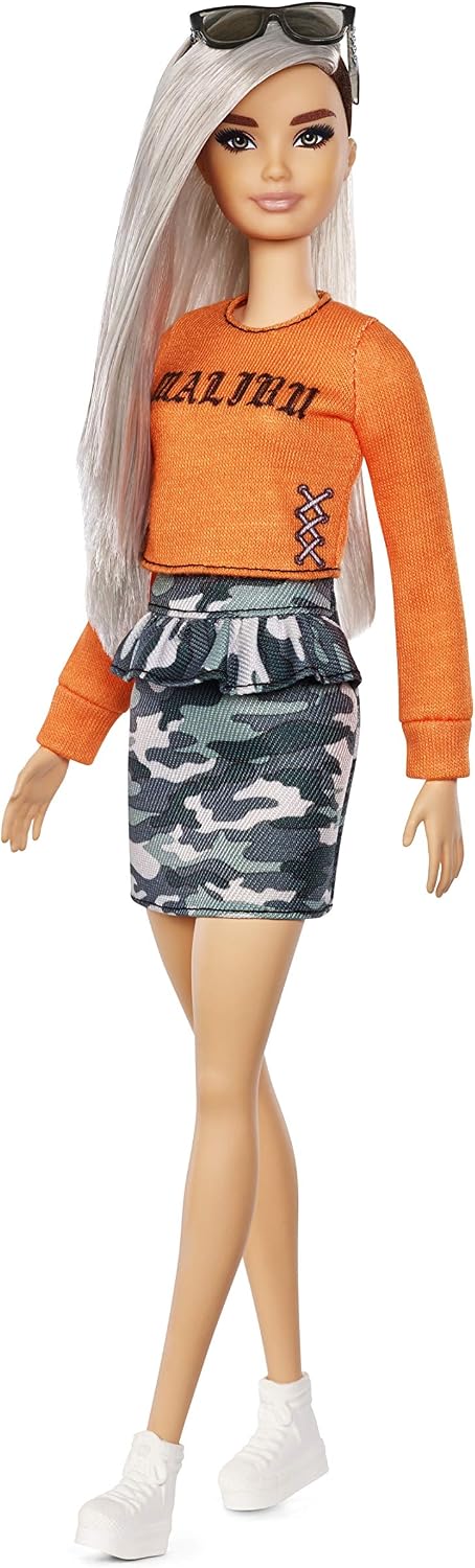 Barbie FYB31 Fashionistas Doll 112, Dye Dreamer – Petite, Multi-Colour ...