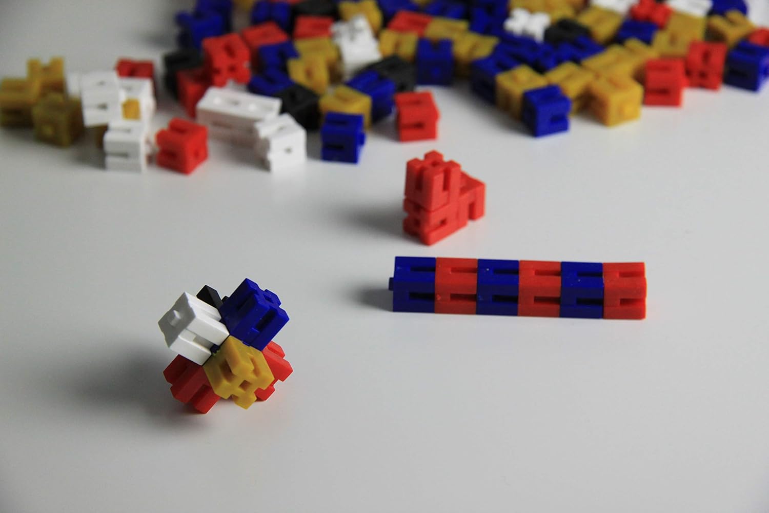 WISSNER active learning Interlocking Weight Cubes, 1000 Cubes 1 x 1 cm, in 5 Colours, Re-Plastic ...