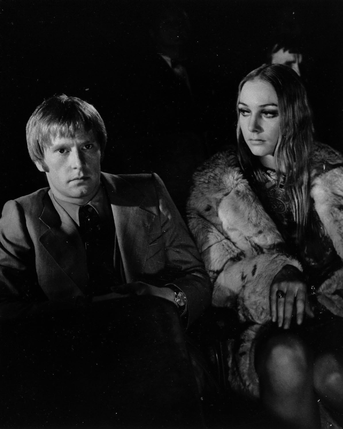 Maggie Wright in fur Dennis Waterman Original 8x10 photo H2671 at ...