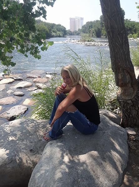 Mommy See Me: Michelle Tipton: 9781607991168: Amazon.com: Books