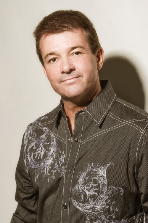 Pro-Trump Prophet Jeff Jansen Leaves Wife, Ministry to 'Pursue His Own ...