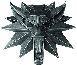 Amazon.com: Dark Horse Deluxe The Witcher 3: Wild Hunt Wolf Wall ...