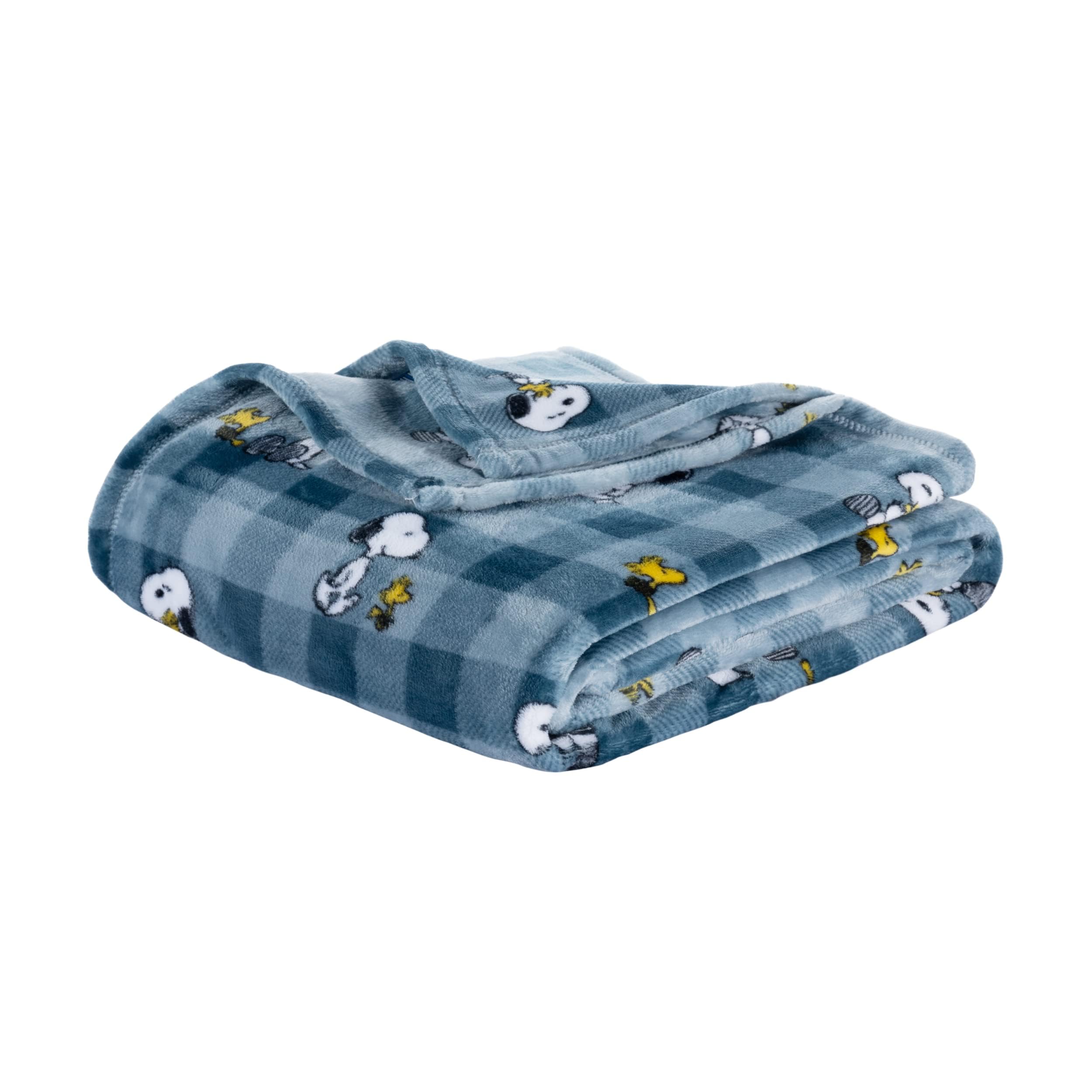 Berkshire Blanket Peanuts® VelvetLoft® Cute Character Snoopy Plush ...