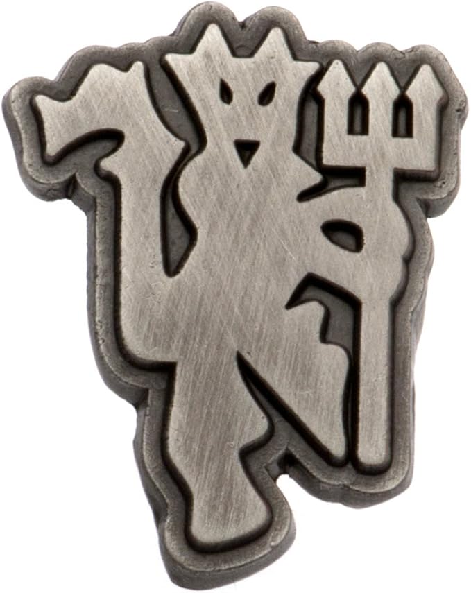 Manchester United F.C. Antique Devil Badge: Amazon.co.uk: Sports & Outdoors