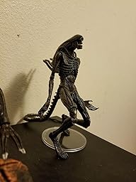 Amazon.com: NECA Alien: Covenant - 7" Scale Action Figure - Xenomorph ...