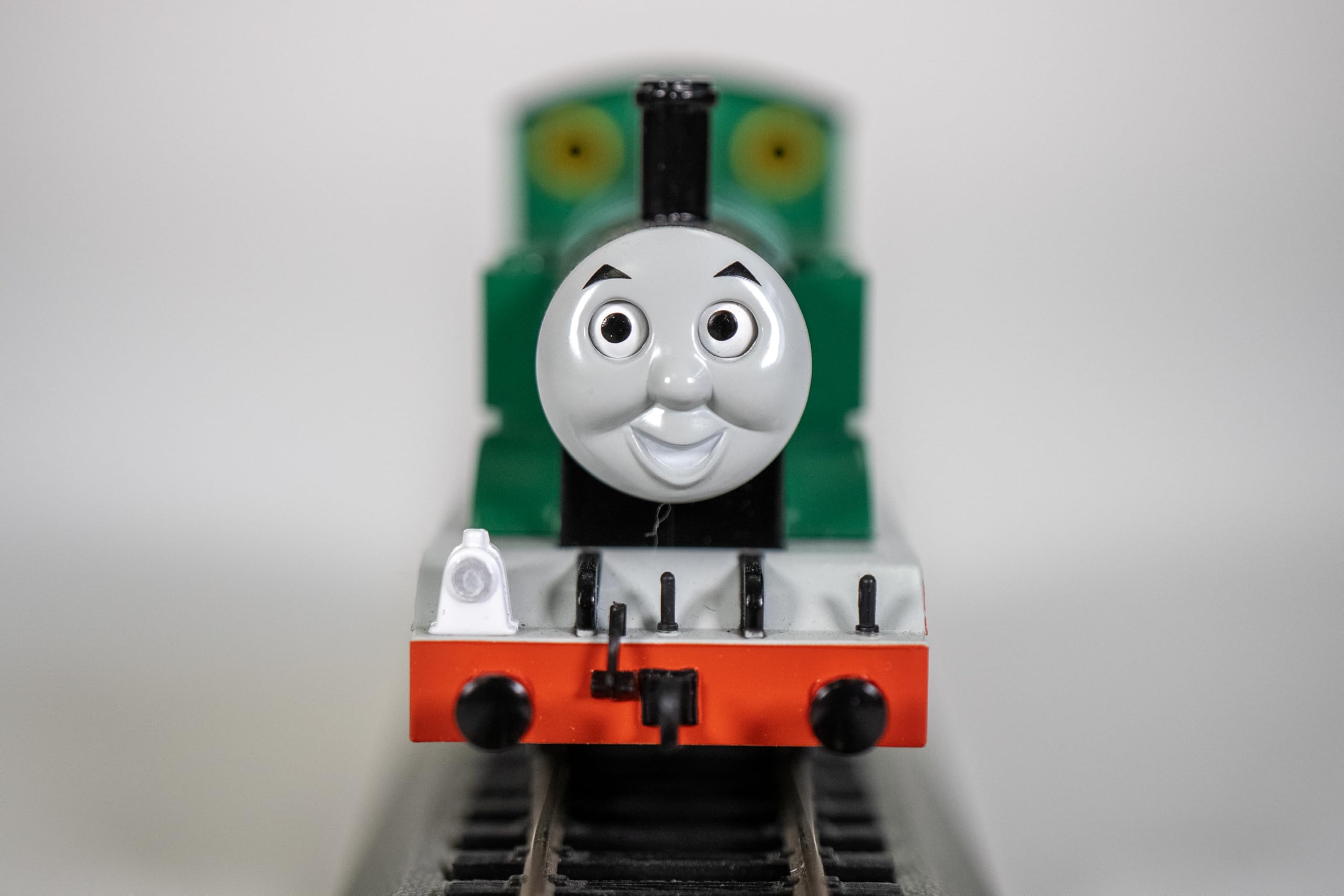 Mua Bachmann Trains - Thomas The Tank Engine? - LBSC 70 w/Moving Eyes ...