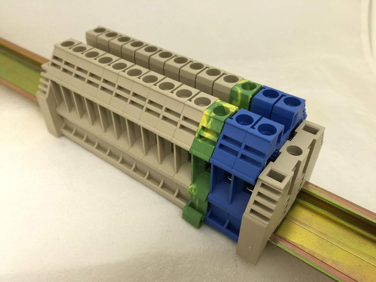 Dinkle 2.5mm 13pc Din Rail Terminal Pack, 10 x Grey, 2 x Blue, 1 x ...