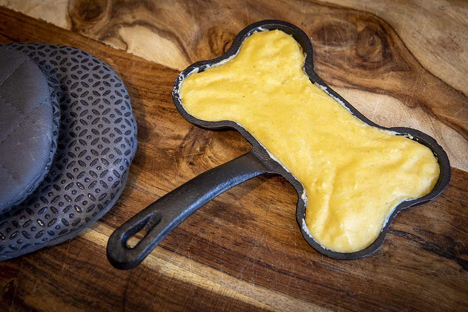 Modern Gourmet Foods, Dog Bone Shaped Skillet Gift Set, Includes Bone ...