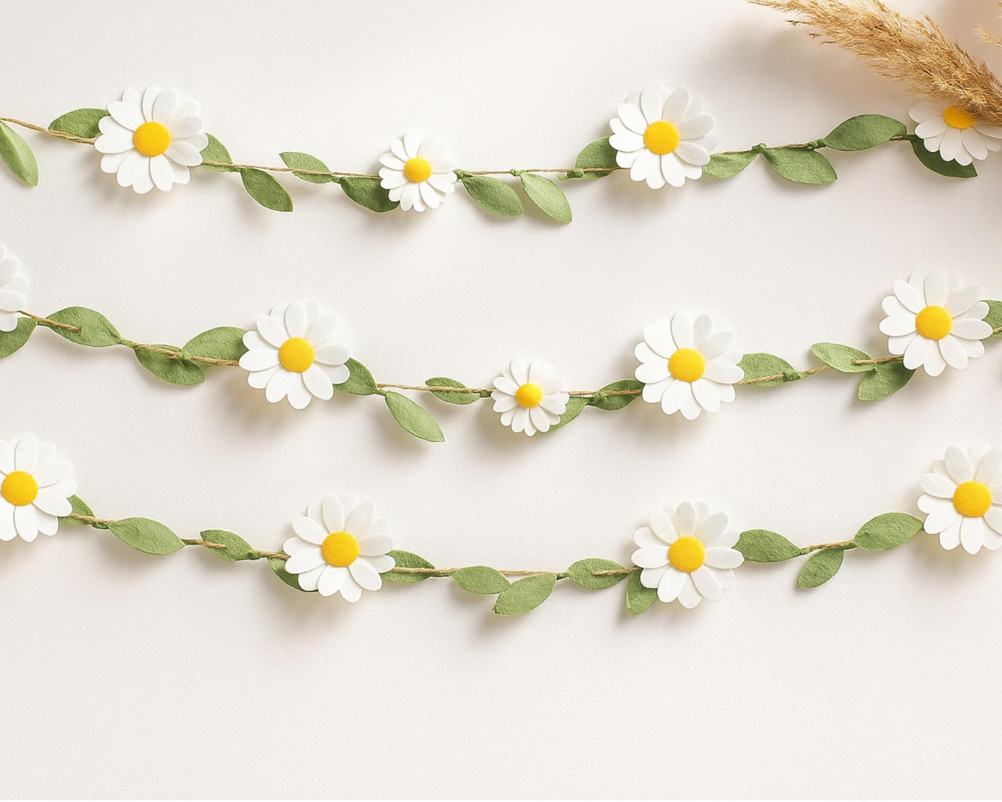 Janinka 5 Pcs Wool Felt Daisy Banner Garland Daisy Party Decorations ...