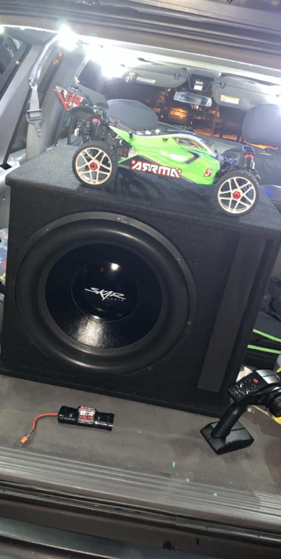 $27/mo - Finance Skar Audio EVL-18 D4 18" 2500 Watt Max Power Dual 4 ...