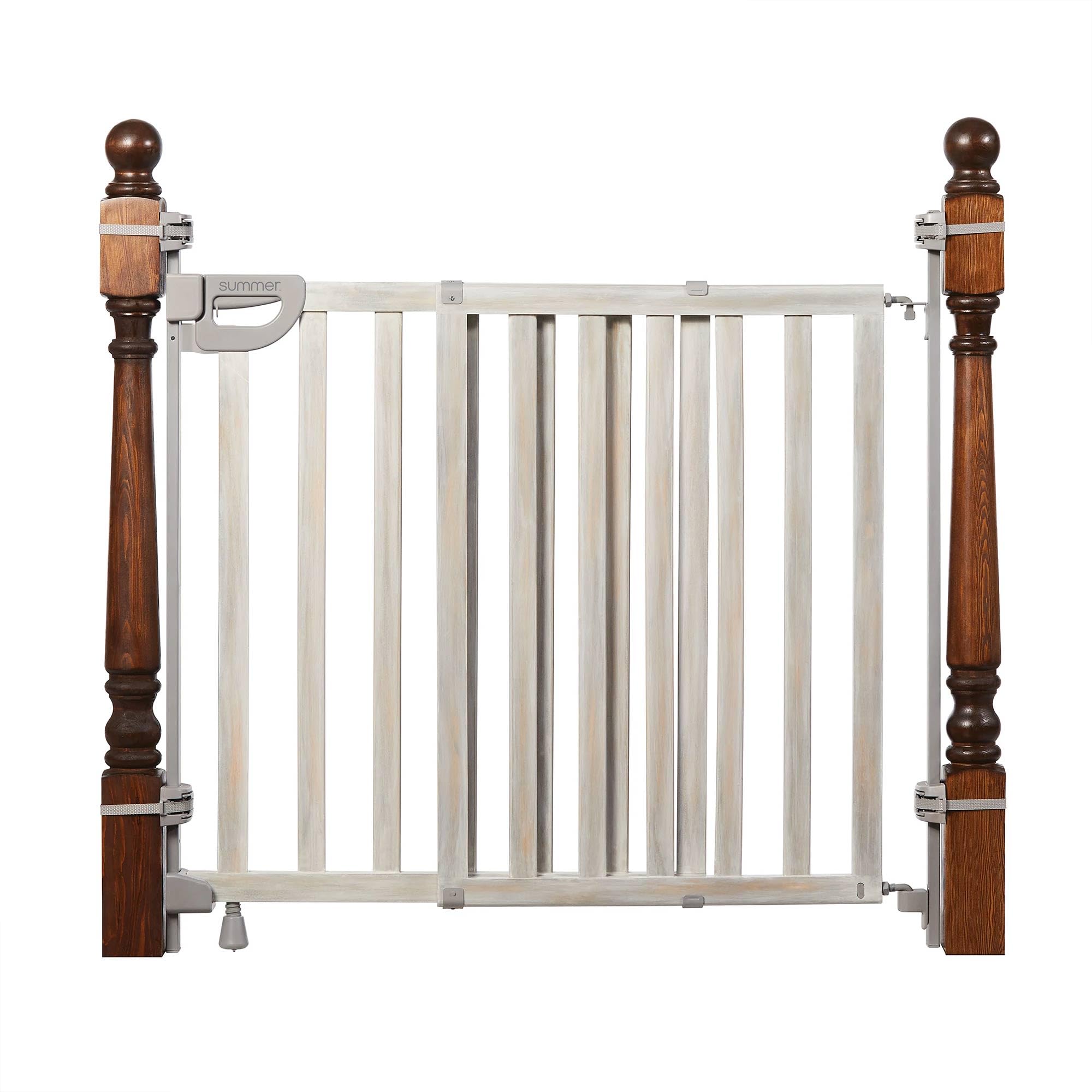 Summer Infant Banister and Stair Wood Safety Gate with Extra Wide Door ...