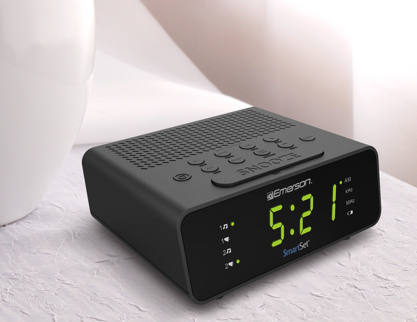 Emerson CKS1800 SmartSet Alarm Clock Radio With AM/FM Radio, Dimmer ...