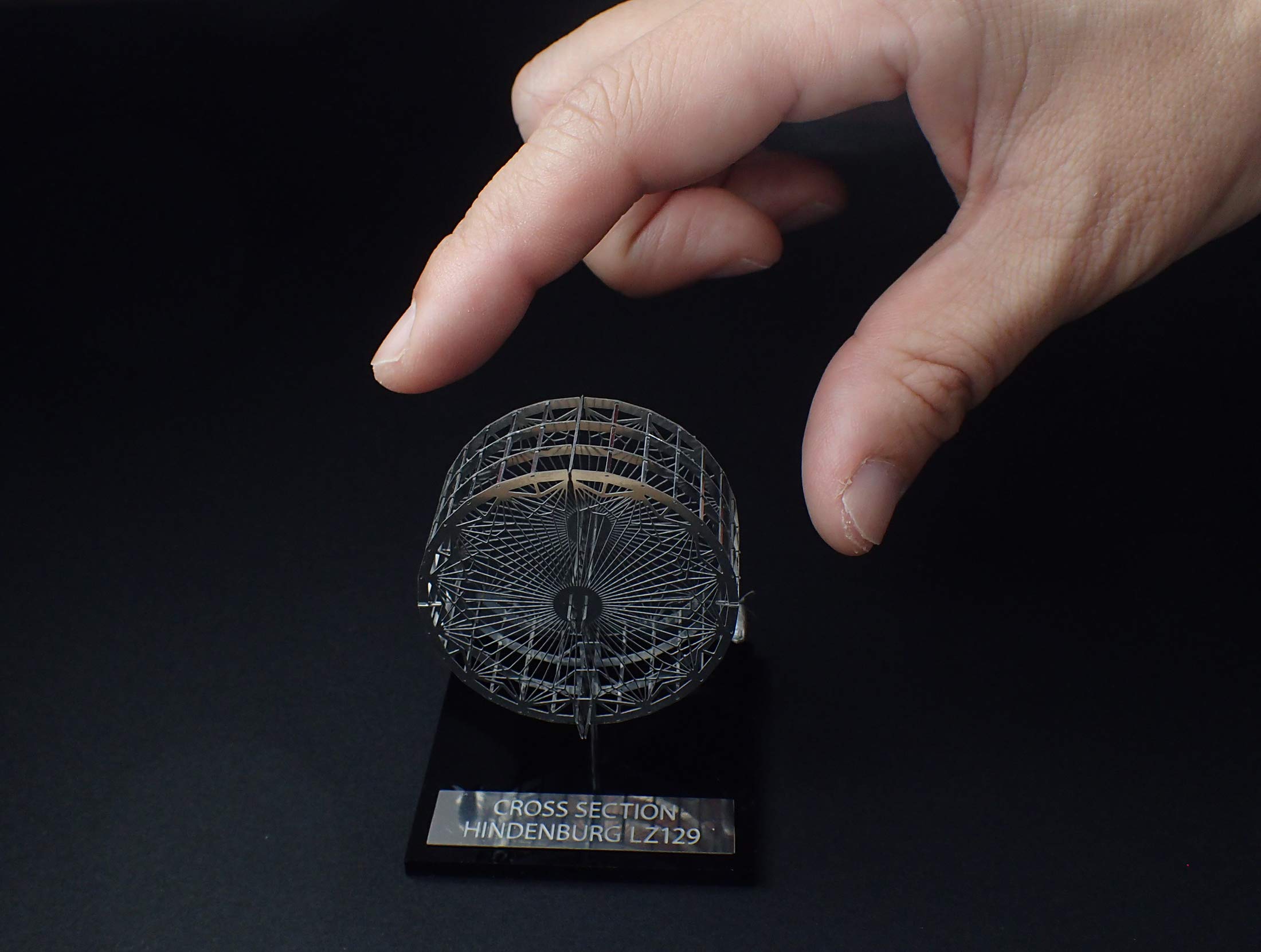 AEROBASE Cross Section Of The Hindenburg LZ129 Model Kit - Made In ...