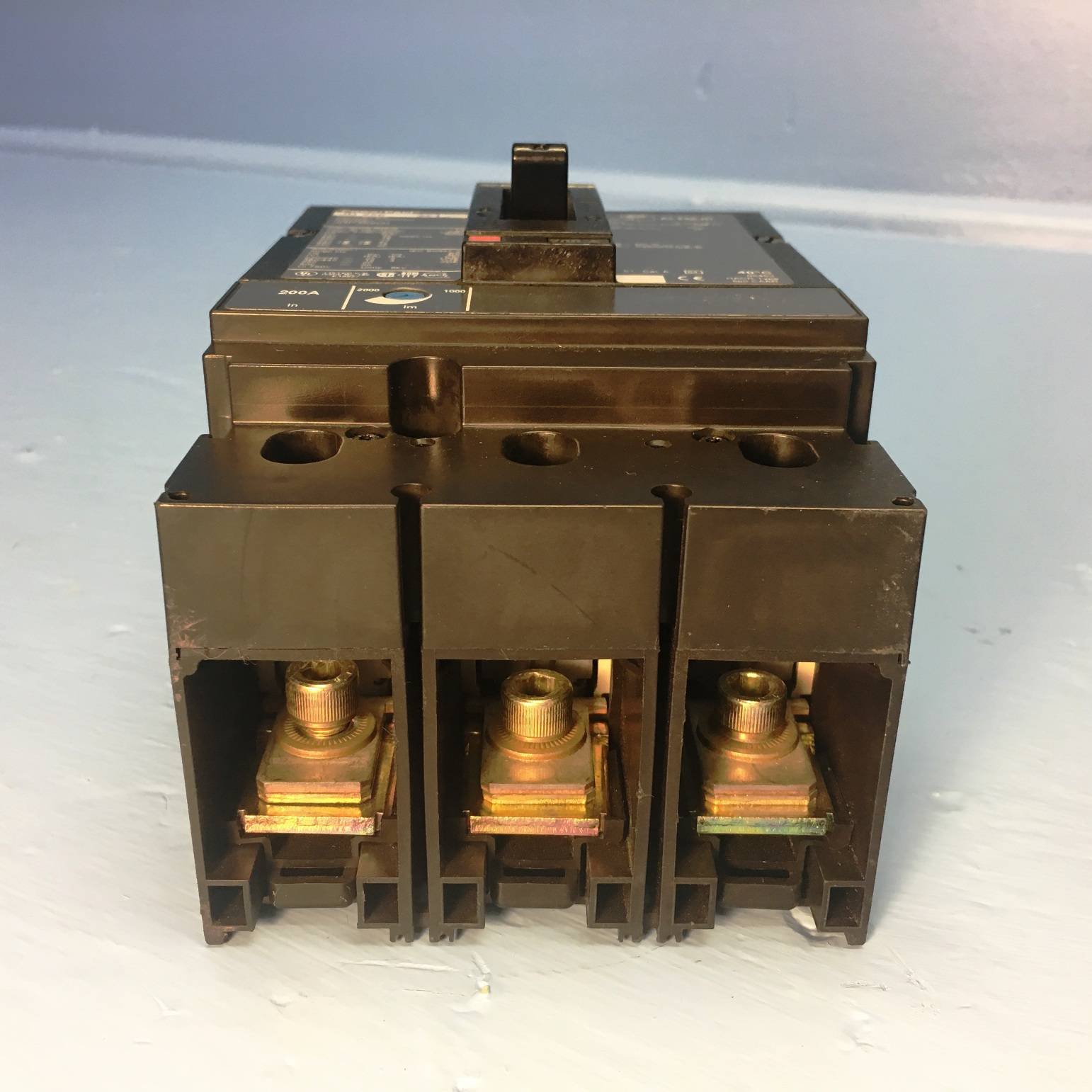 Mua Square D JDP36200 JD 250 Amp PowerPact Circuit Breaker w/ 200A Trip ...