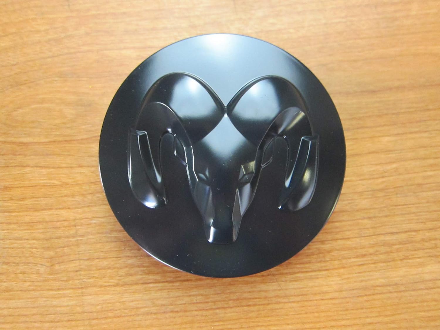 Amazon.com: Mopar 2014-2018 Ram 2500 3500 Black Wheel Center Cap for 20 ...