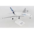 Amazon.com: Daron Skymarks Airbus A380-800 H/C with Gear, 1/200-Scale ...