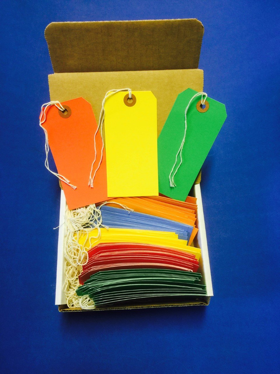 Amazon.com: USA-Made Gift Tags Pre-Strung in Variety of Colors and ...