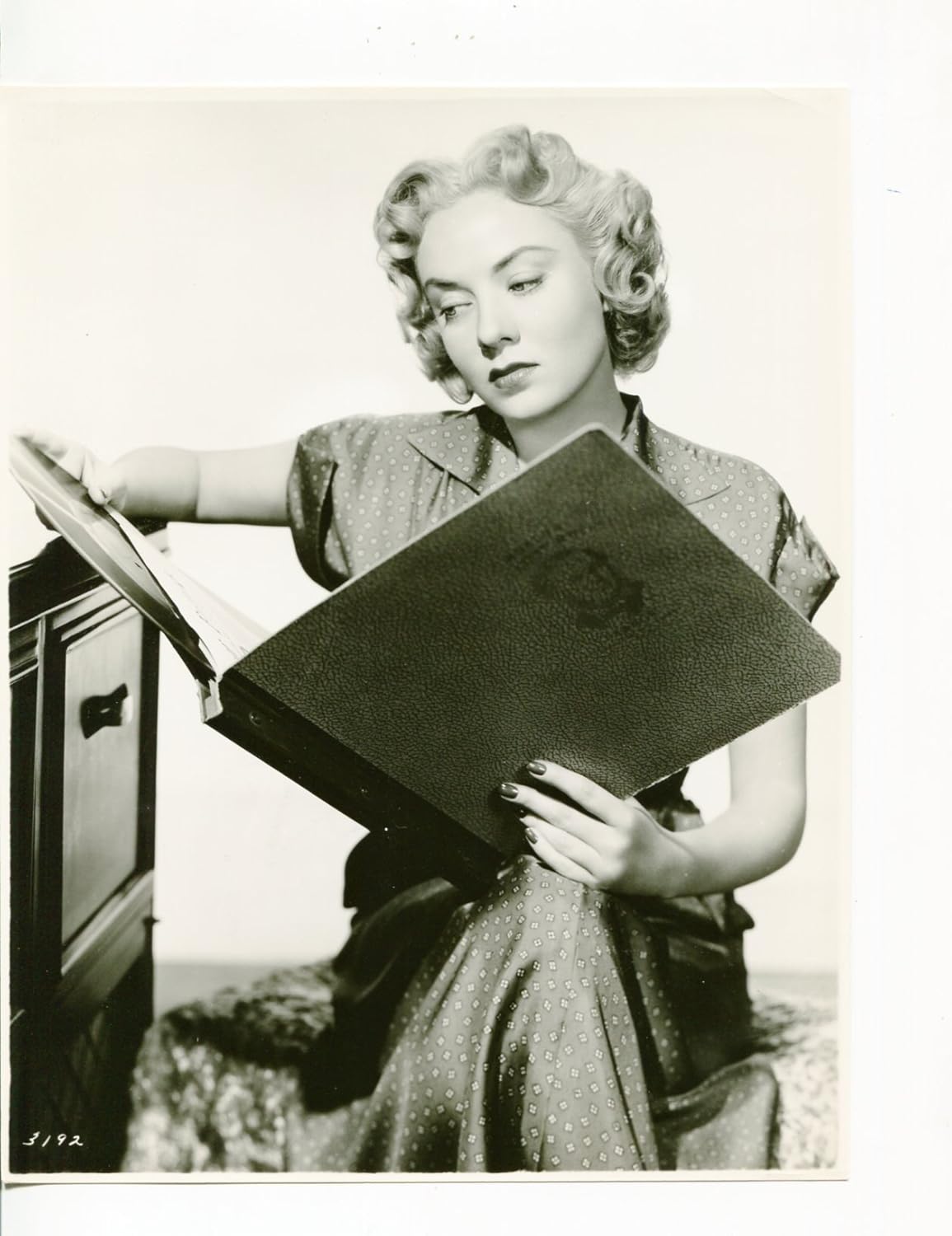 MOVIE PHOTO: Audrey Totter-7.5x9.5-B&W-Promo-Still at Amazon's ...