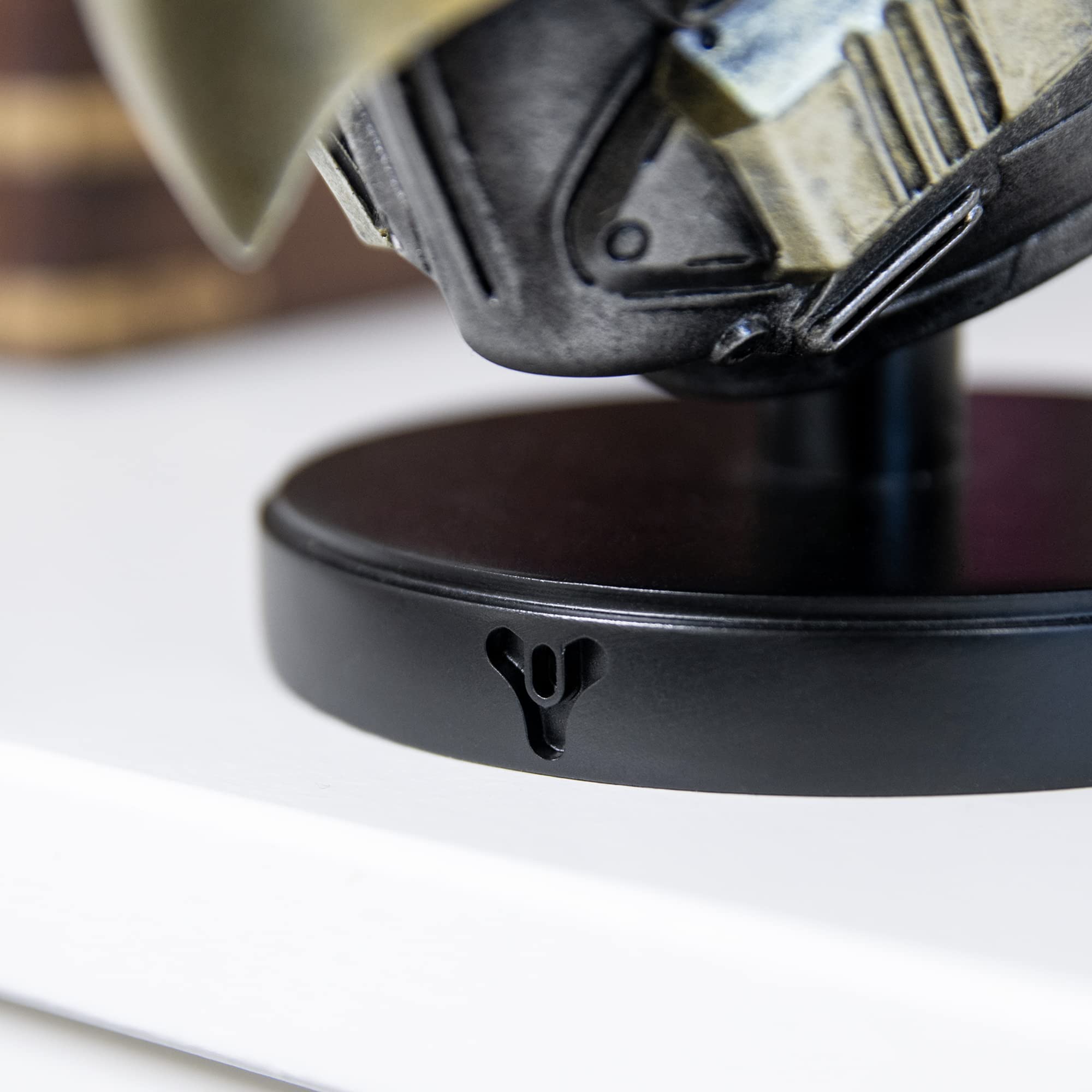 Mua Destiny 2 Celestial Nighthawk Helmet 6'' Collectible Replica Statue ...