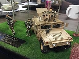 Amazon.com: Trumpeter Modern US Army Crewmen and Infantry Figure Set ...