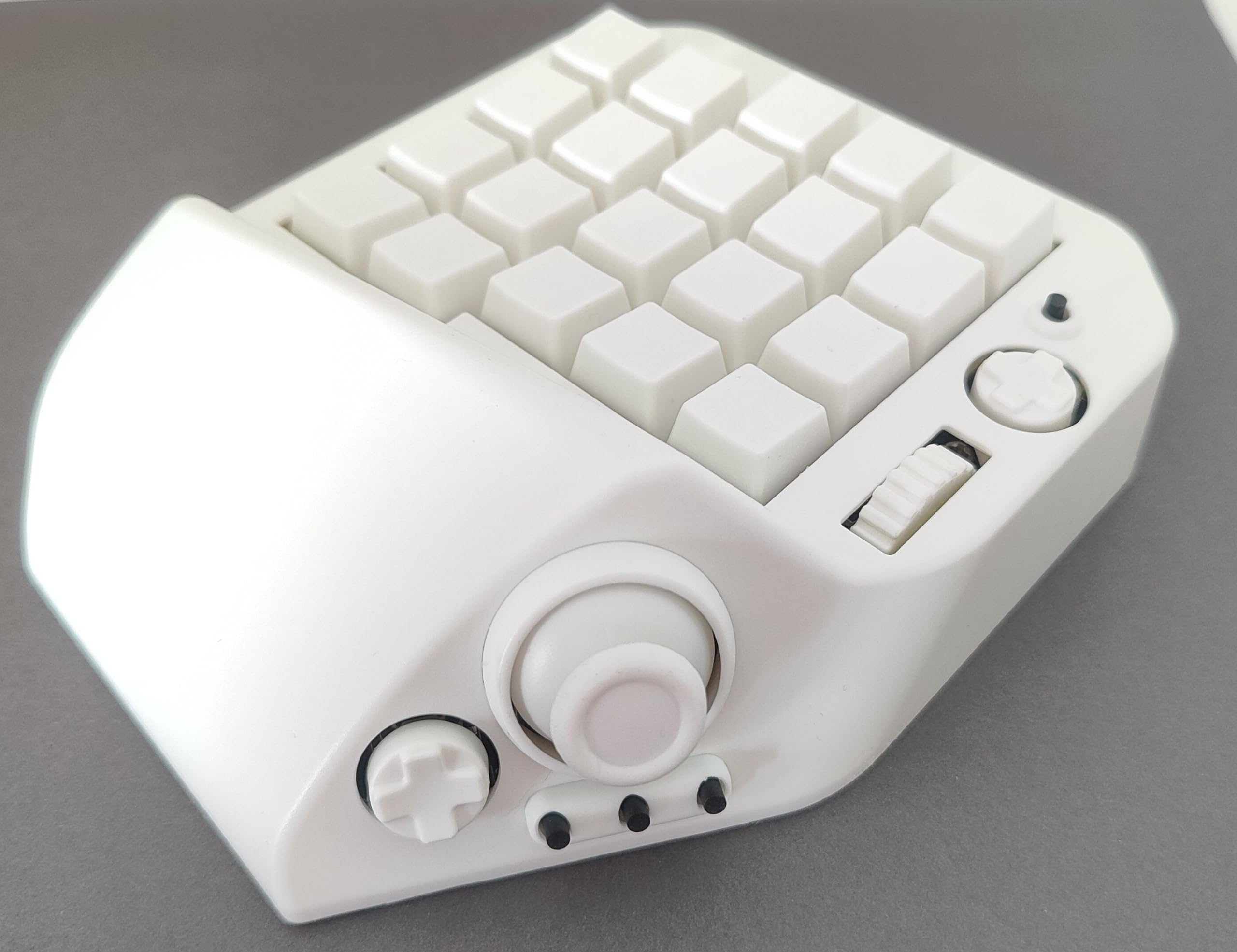 Mua [MH-Device] USB-C Compatible, MH-Delta 41 Key One Hand Gaming ...