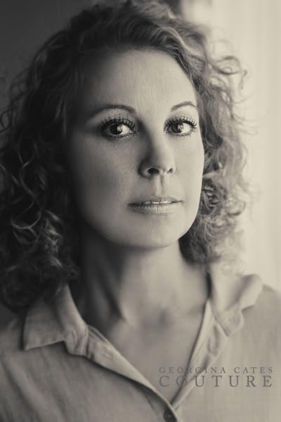 Amazon.co.jp: America's Best Female Sharpshooter: The Rise and Fall of ...