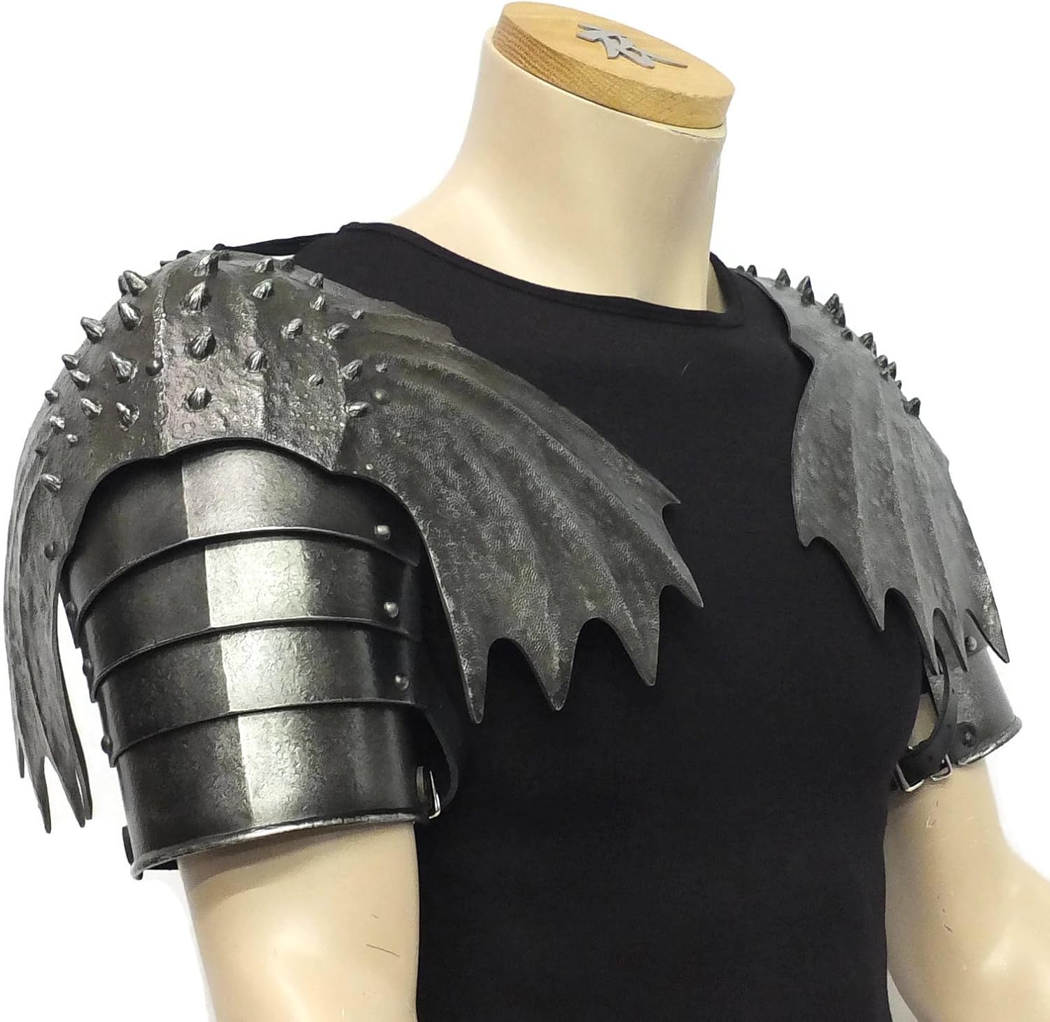 Amazon.com: NauticalMart Medieval Reenactment Dark Knight Pauldron ...