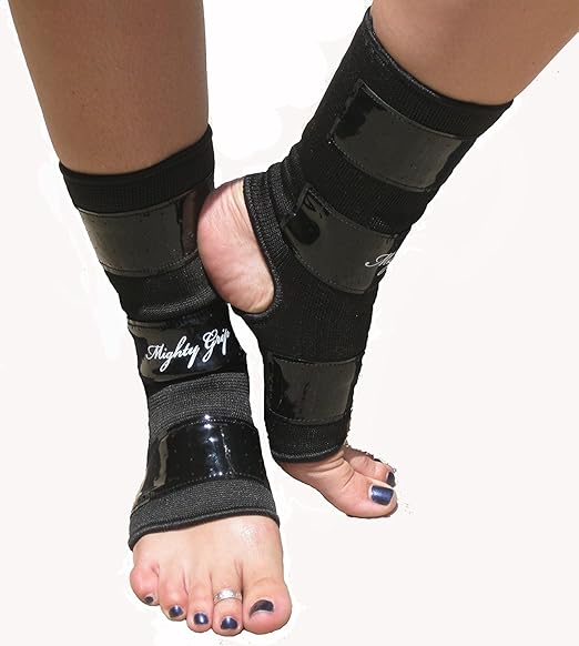 Amazon.com: Mighty Grip Ankle Protector With Tack Medium: Health ...